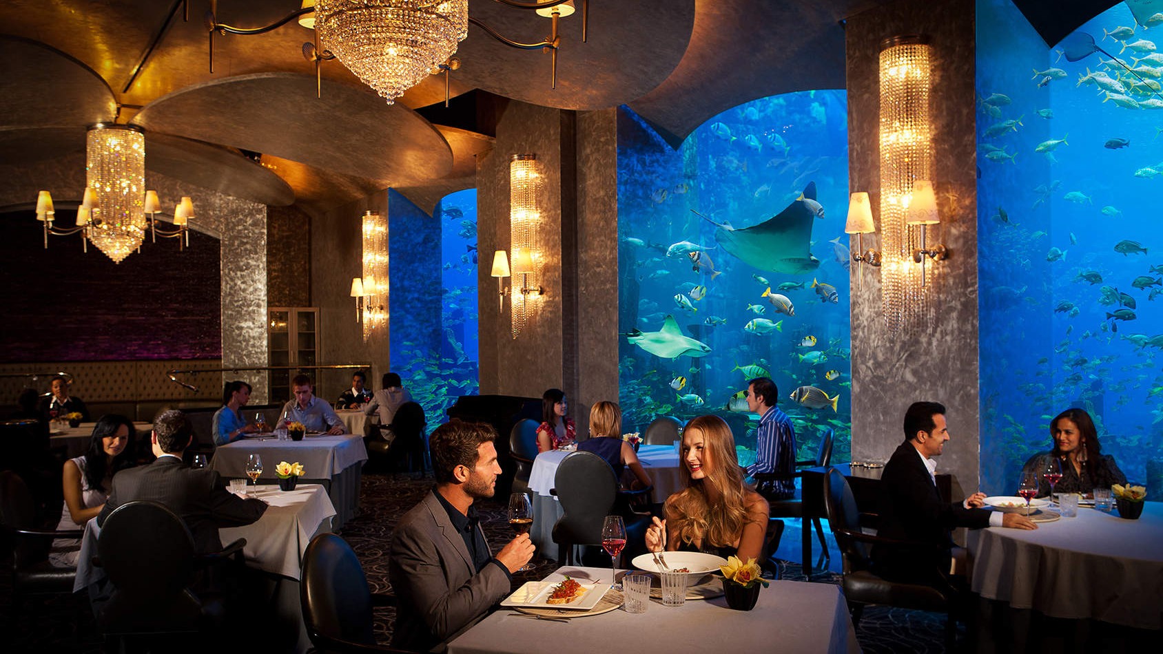 20 Best Restaurants in Dubai - First-Class.com