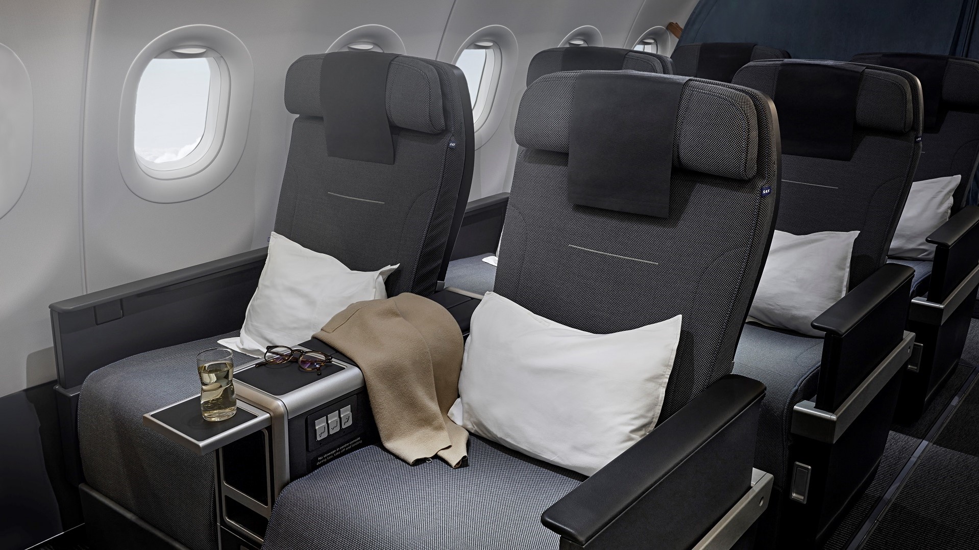 Review of SAS Premium Economy - First-Class.com